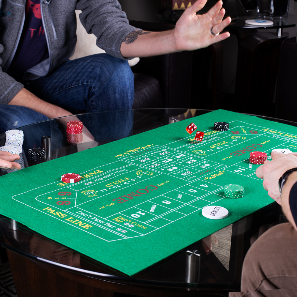 gambling dice table